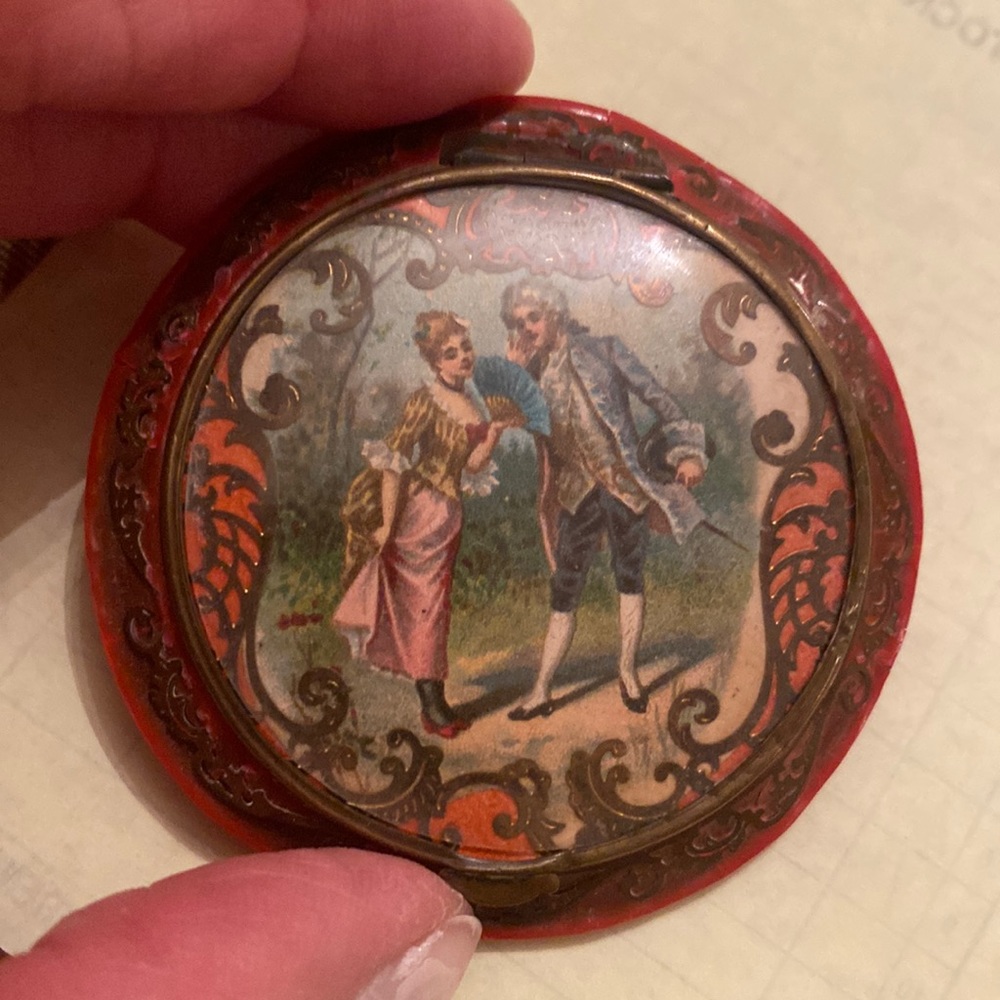 Antique Ladies Powder Compact - Gem